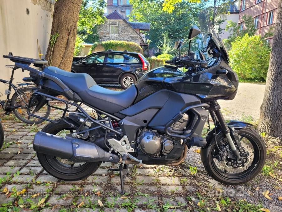 Black Kawasaki Versys 1000 2014 in Tallinn, with an engine capacity of 1.04 L and mileage of 45 thousand km for 6000 €, photo 1 on AUTOMOTO.COM.LV