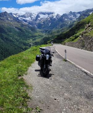 Black Kawasaki Versys 1000 2014 in Tallinn, with an engine capacity of 1.04 L and mileage of 45 thousand km for 6000 €, photo 10 on AUTOMOTO.COM.LV