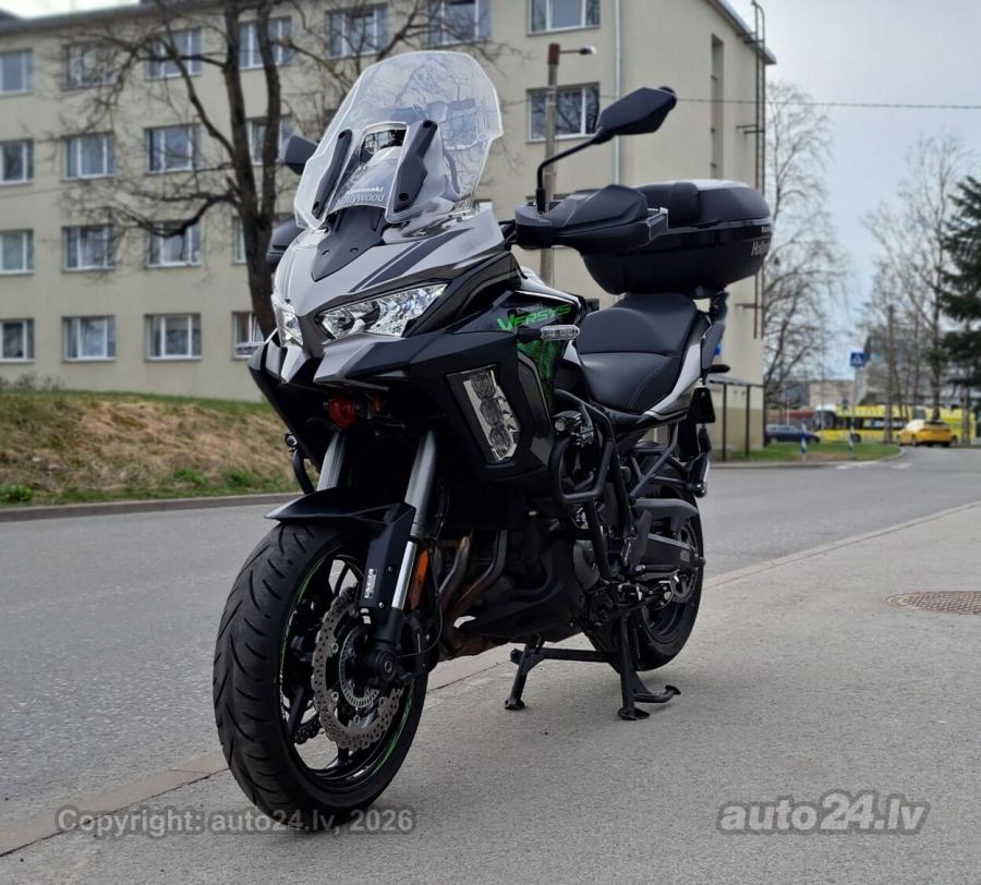 Черный Кавасаки Versys 1000 2023 в Таллин, объемом двигателя 1.04 л и пробегом 4 тыс. км за 13500 €, фото 15 на AUTOMOTO.COM.LV
