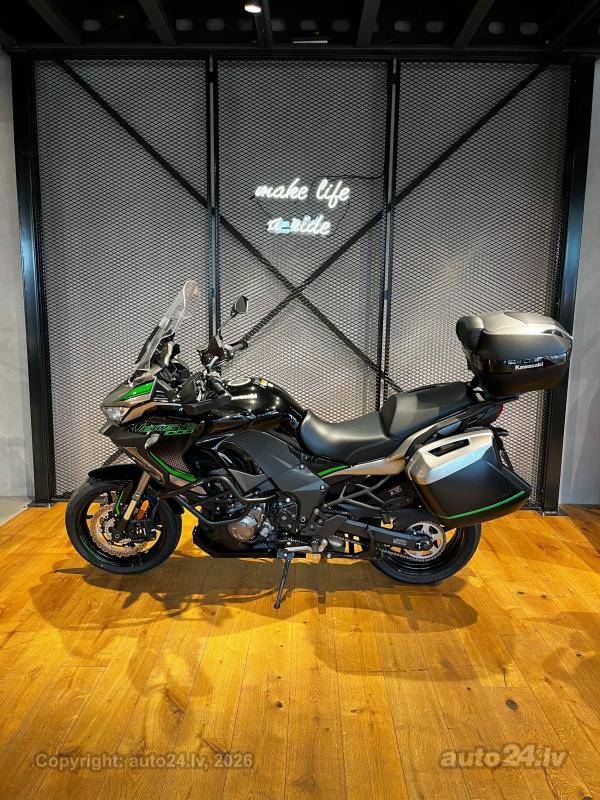 Black Kawasaki Versys 1000 2024 in Tallinn, with an engine capacity of 1.04 L and mileage of 10 thousand km for 12500 €, photo 4 on AUTOMOTO.COM.LV