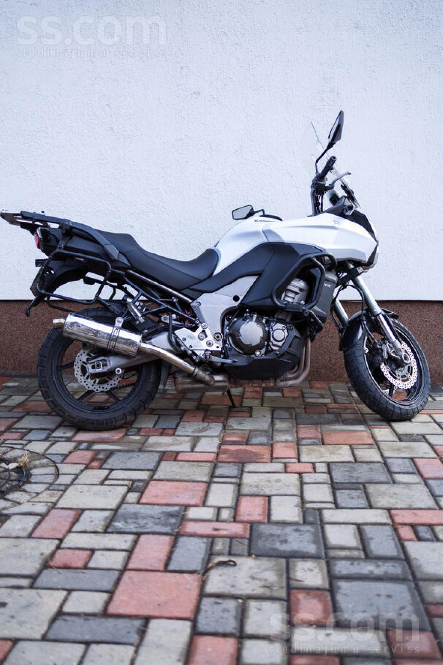 Kawasaki Versys 1000 2012 in Jelgava, with an engine capacity of 1.04 L and mileage of 0 thousand km for 4400 €, photo 4 on AUTOMOTO.COM.LV