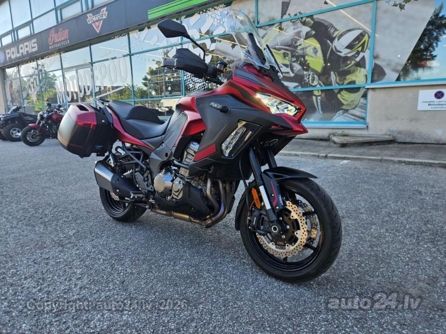 Красный Кавасаки Versys 1000 2023 в Таллин, объемом двигателя 1.04 л и пробегом 4 тыс. км за 11500 €, фото 1 на AUTOMOTO.COM.LV