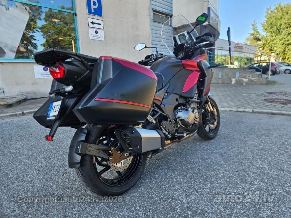 Sarkans Kawasaki Versys 1000 2023 Tallina, ar dzinēja tilpumu 1.04 L un nobraukumu 4 tūkst. km par 11500 €, foto 3 vietnē AUTOMOTO.COM.LV