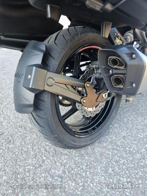 Красный Кавасаки Versys 1000 2023 в Таллин, объемом двигателя 1.04 л и пробегом 4 тыс. км за 11500 €, фото 12 на AUTOMOTO.COM.LV