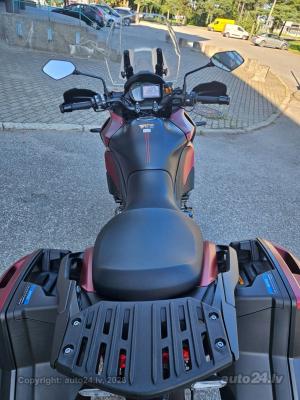 Красный Кавасаки Versys 1000 2023 в Таллин, объемом двигателя 1.04 л и пробегом 4 тыс. км за 11500 €, фото 13 на AUTOMOTO.COM.LV