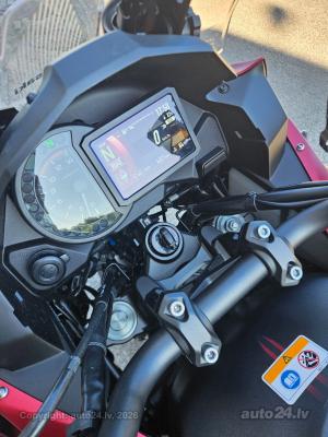 Красный Кавасаки Versys 1000 2023 в Таллин, объемом двигателя 1.04 л и пробегом 4 тыс. км за 11500 €, фото 15 на AUTOMOTO.COM.LV