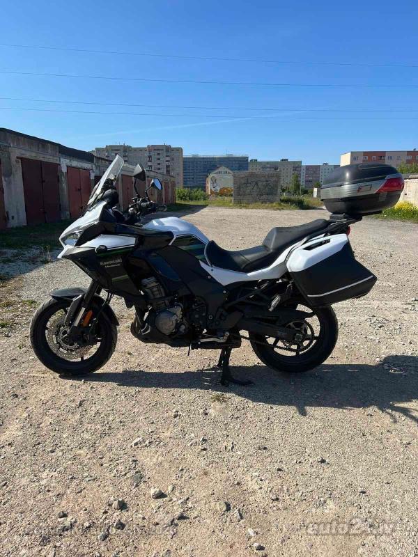 Balts Kawasaki Versys 1000 2019 Narva, ar dzinēja tilpumu 1.04 L un nobraukumu 45 tūkst. km par 9400 €, foto 2 vietnē AUTOMOTO.COM.LV