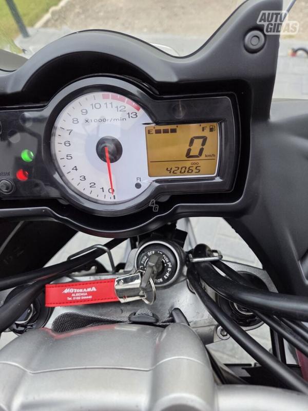 Melns Kawasaki Versys 650 2011 Panevēža, ar dzinēja tilpumu 0.65 L un nobraukumu 42 tūkst. km par 3600 €, foto 9 vietnē AUTOMOTO.COM.LV