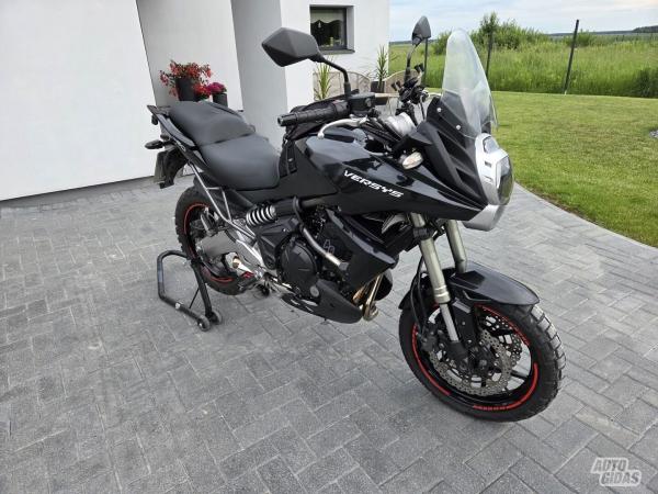 Melns Kawasaki Versys 650 2011 Panevēža, ar dzinēja tilpumu 0.65 L un nobraukumu 42 tūkst. km par 3450 €, foto 5 vietnē AUTOMOTO.COM.LV