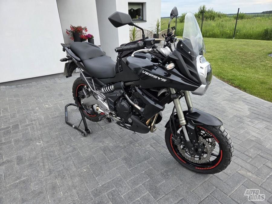Melns Kawasaki Versys 650 2011 Panevēža, ar dzinēja tilpumu 0.65 L un nobraukumu 42 tūkst. km par 3600 €, foto 6 vietnē AUTOMOTO.COM.LV
