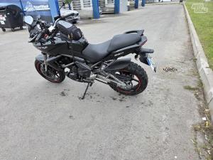 Melns Kawasaki Versys 650 2011 Panevēža, ar dzinēja tilpumu 0.65 L un nobraukumu 42 tūkst. km par 3600 €, foto 7 vietnē AUTOMOTO.COM.LV