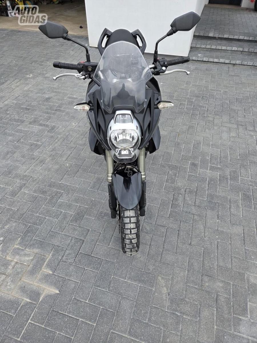 Melns Kawasaki Versys 650 2011 Panevēža, ar dzinēja tilpumu 0.65 L un nobraukumu 42 tūkst. km par 3300 €, foto 9 vietnē AUTOMOTO.COM.LV