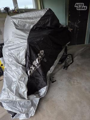Melns Kawasaki Versys 650 2011 Panevēža, ar dzinēja tilpumu 0.65 L un nobraukumu 42 tūkst. km par 3300 €, foto 14 vietnē AUTOMOTO.COM.LV