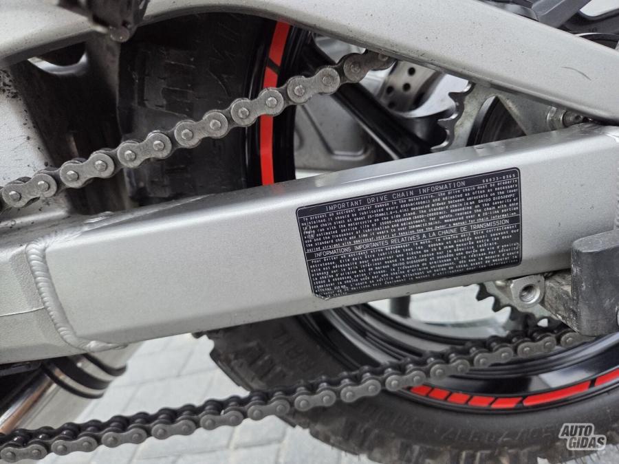 Melns Kawasaki Versys 650 2011 Panevēža, ar dzinēja tilpumu 0.65 L un nobraukumu 42 tūkst. km par 3300 €, foto 16 vietnē AUTOMOTO.COM.LV