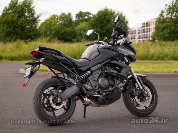 Melns Kawasaki Versys 650 2013 Tartu, ar dzinēja tilpumu 0.65 L un nobraukumu 57 tūkst. km par 3700 €, foto 4 vietnē AUTOMOTO.COM.LV