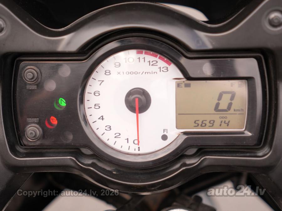 Черный Кавасаки Versys 650 2013 в Тарту, объемом двигателя 0.65 л и пробегом 57 тыс. км за 3700 €, фото 11 на AUTOMOTO.COM.LV