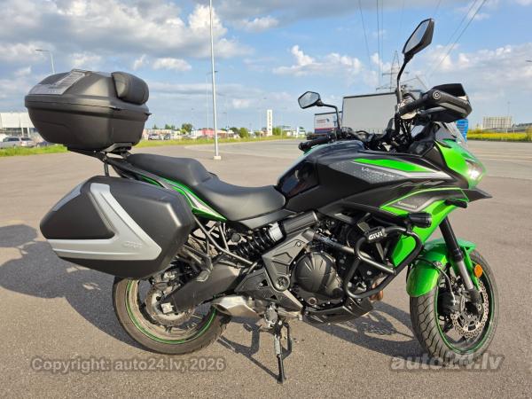 Черный Кавасаки Versys 650 2023 в Тарту, объемом двигателя 0.65 л и пробегом 11 тыс. км за 7000 €, фото 2 на AUTOMOTO.COM.LV