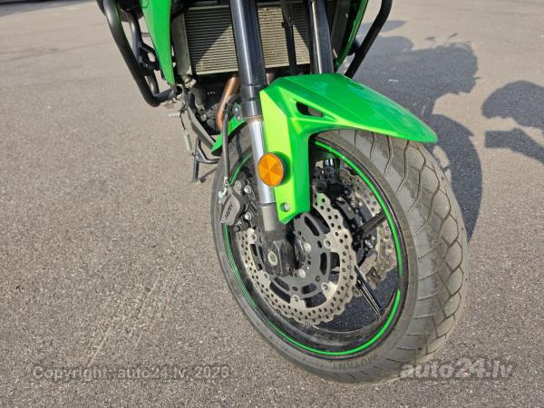 Черный Кавасаки Versys 650 2023 в Тарту, объемом двигателя 0.65 л и пробегом 11 тыс. км за 7000 €, фото 6 на AUTOMOTO.COM.LV