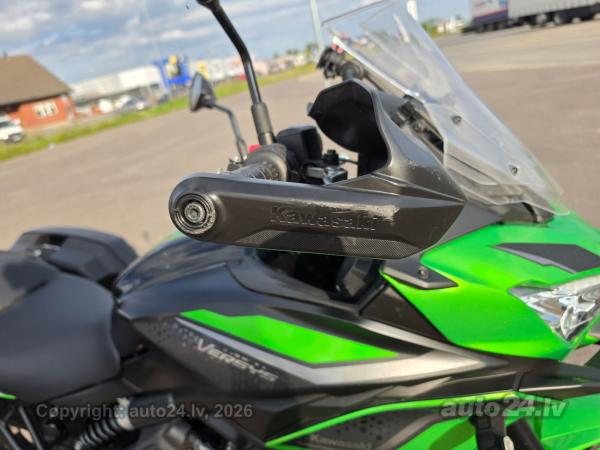 Черный Кавасаки Versys 650 2023 в Тарту, объемом двигателя 0.65 л и пробегом 11 тыс. км за 7000 €, фото 7 на AUTOMOTO.COM.LV