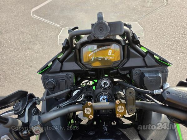 Черный Кавасаки Versys 650 2023 в Тарту, объемом двигателя 0.65 л и пробегом 11 тыс. км за 7000 €, фото 10 на AUTOMOTO.COM.LV