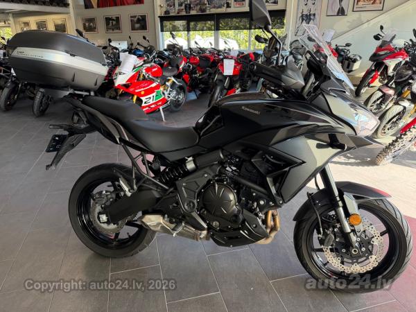 Melns Kawasaki Versys 650 2024 Tallina, ar dzinēja tilpumu 0.65 L un nobraukumu 2 tūkst. km par 6290 €, foto 3 vietnē AUTOMOTO.COM.LV