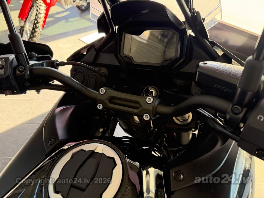 Melns Kawasaki Versys 650 2024 Tallina, ar dzinēja tilpumu 0.65 L un nobraukumu 2 tūkst. km par 6290 €, foto 13 vietnē AUTOMOTO.COM.LV