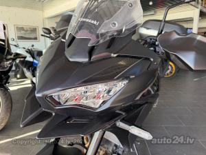 Melns Kawasaki Versys 650 2024 Tallina, ar dzinēja tilpumu 0.65 L un nobraukumu 2 tūkst. km par 6290 €, foto 14 vietnē AUTOMOTO.COM.LV