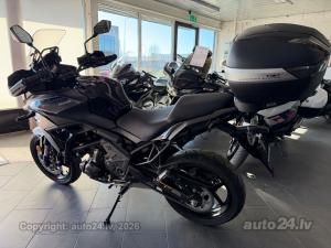 Melns Kawasaki Versys 650 2024 Tallina, ar dzinēja tilpumu 0.65 L un nobraukumu 2 tūkst. km par 6290 €, foto 17 vietnē AUTOMOTO.COM.LV
