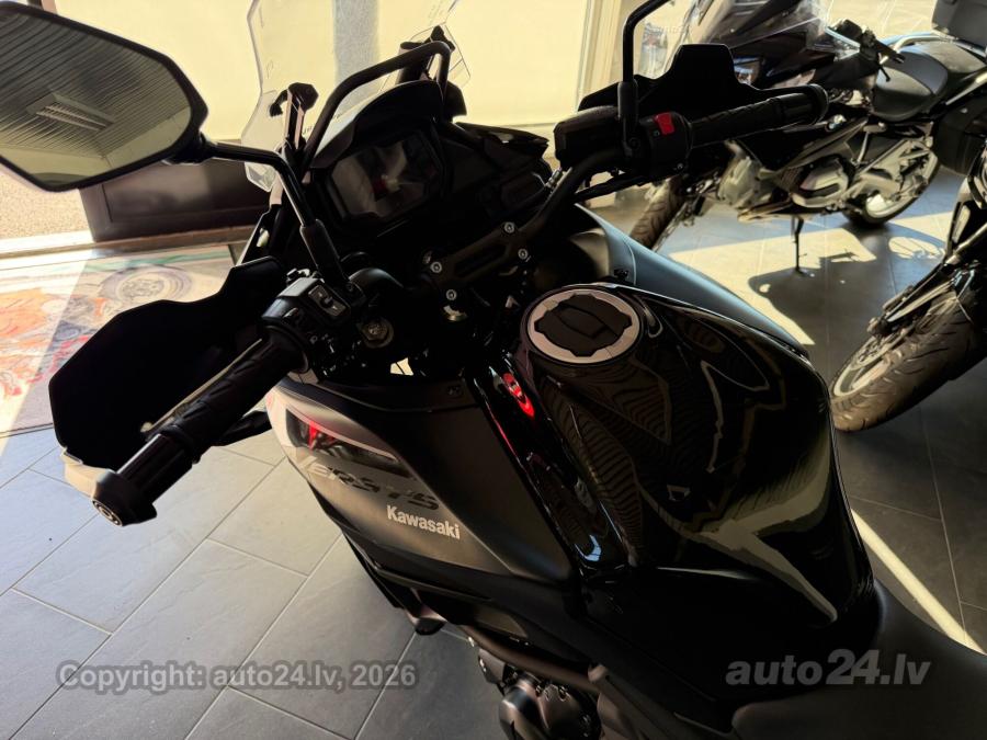 Melns Kawasaki Versys 650 2024 Tallina, ar dzinēja tilpumu 0.65 L un nobraukumu 2 tūkst. km par 6290 €, foto 18 vietnē AUTOMOTO.COM.LV