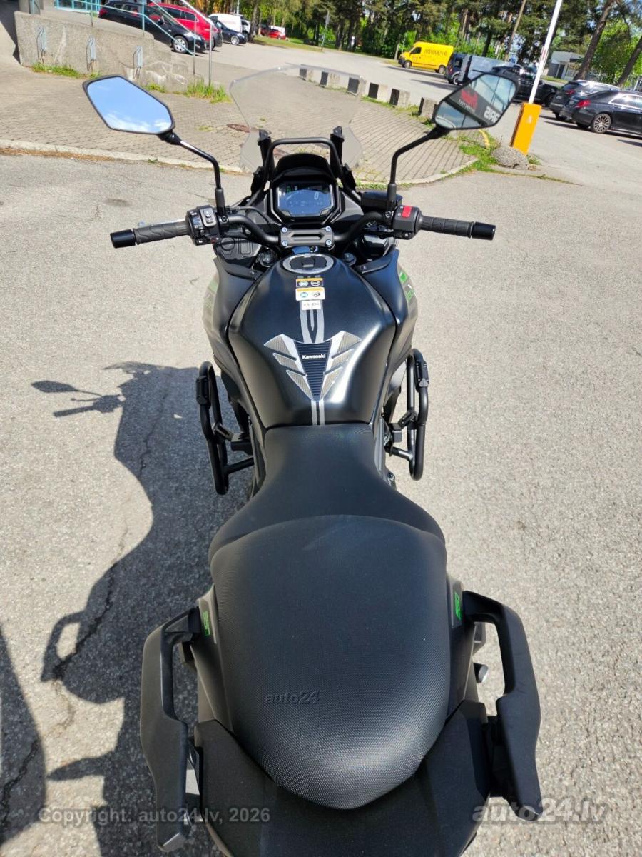 Melns Kawasaki Versys 650 2024 Tallina, ar dzinēja tilpumu 0.65 L un nobraukumu 9 tūkst. km par 6200 €, foto 9 vietnē AUTOMOTO.COM.LV