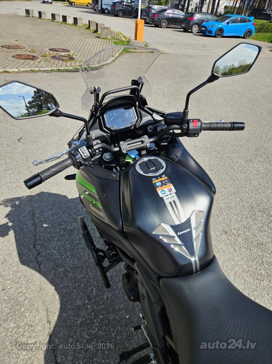 Melns Kawasaki Versys 650 2024 Tallina, ar dzinēja tilpumu 0.65 L un nobraukumu 9 tūkst. km par 6200 €, foto 10 vietnē AUTOMOTO.COM.LV
