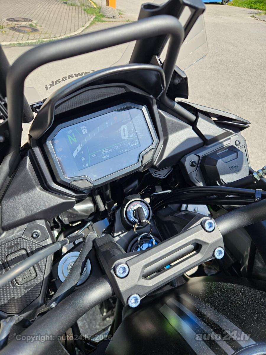 Melns Kawasaki Versys 650 2024 Tallina, ar dzinēja tilpumu 0.65 L un nobraukumu 9 tūkst. km par 6200 €, foto 11 vietnē AUTOMOTO.COM.LV