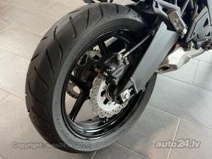 Melns Kawasaki Versys 650 2026 Tallina, ar dzinēja tilpumu 0.65 L un nobraukumu 2 tūkst. km par 7290 €, foto 9 vietnē AUTOMOTO.COM.LV