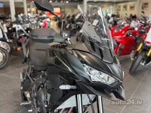 Melns Kawasaki Versys 650 2026 Tallina, ar dzinēja tilpumu 0.65 L un nobraukumu 2 tūkst. km par 7290 €, foto 11 vietnē AUTOMOTO.COM.LV