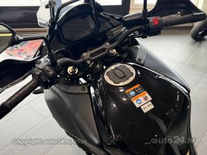 Melns Kawasaki Versys 650 2026 Tallina, ar dzinēja tilpumu 0.65 L un nobraukumu 2 tūkst. km par 7290 €, foto 15 vietnē AUTOMOTO.COM.LV