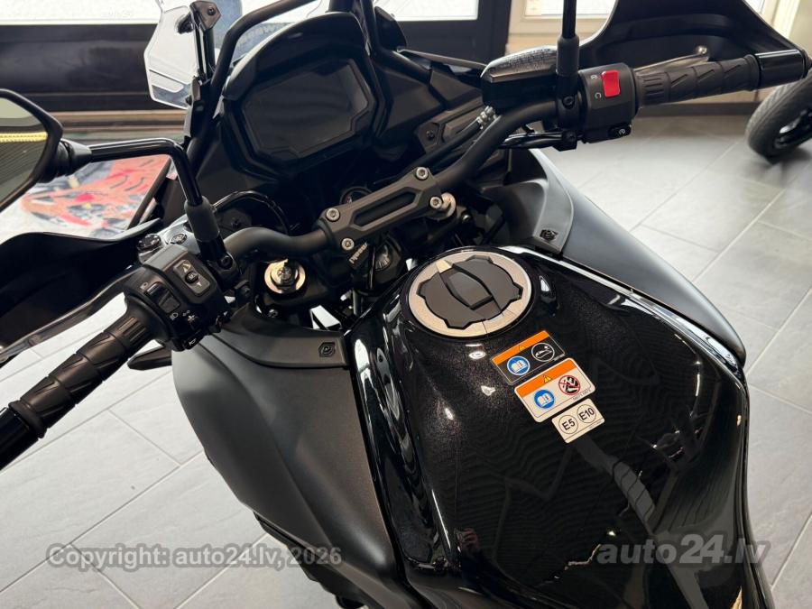 Melns Kawasaki Versys 650 2026 Tallina, ar dzinēja tilpumu 0.65 L un nobraukumu 2 tūkst. km par 7290 €, foto 15 vietnē AUTOMOTO.COM.LV