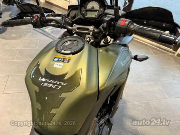 Zaļš Kawasaki Versys 650 2018 Tallina, ar dzinēja tilpumu 0.65 L un nobraukumu 16 tūkst. km par 6490 €, foto 8 vietnē AUTOMOTO.COM.LV