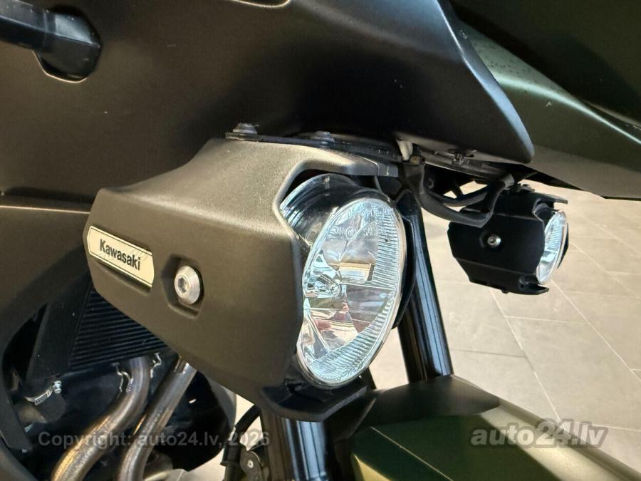Green Kawasaki Versys 650 2018 in Tallinn, with an engine capacity of 0.65 L and mileage of 16 thousand km for 6490 €, photo 12 on AUTOMOTO.COM.LV