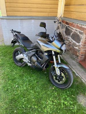 Pelēks Kawasaki Versys 650 2009 Tallina, ar dzinēja tilpumu 0.65 L un nobraukumu 36 tūkst. km par 3200 €, foto  vietnē AUTOMOTO.COM.LV