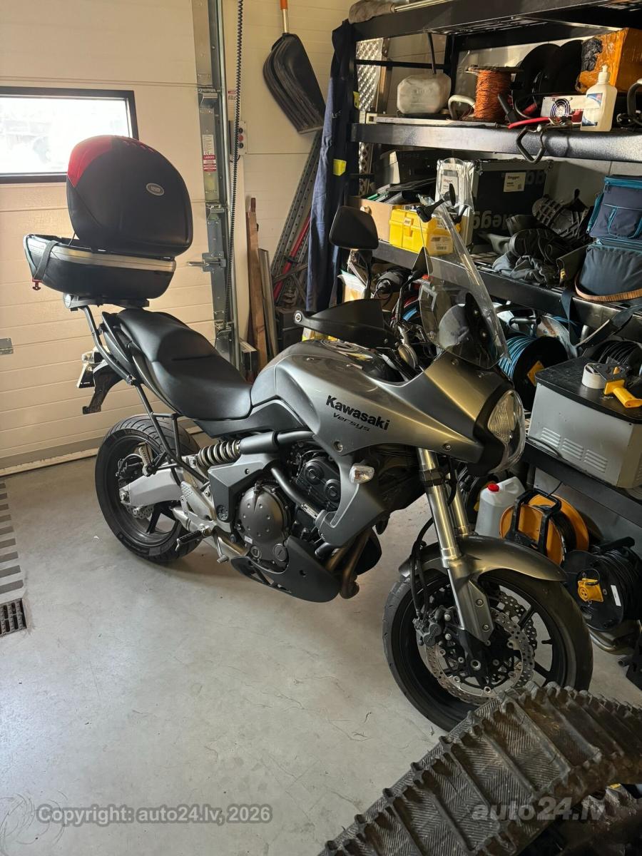 Pelēks Kawasaki Versys 650 2009 Tallina, ar dzinēja tilpumu 0.65 L un nobraukumu 36 tūkst. km par 3200 €, foto 6 vietnē AUTOMOTO.COM.LV