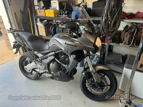 Pelēks Kawasaki Versys 650 2009 Tallina, ar dzinēja tilpumu 0.65 L un nobraukumu 36 tūkst. km par 3200 €, foto 7 vietnē AUTOMOTO.COM.LV