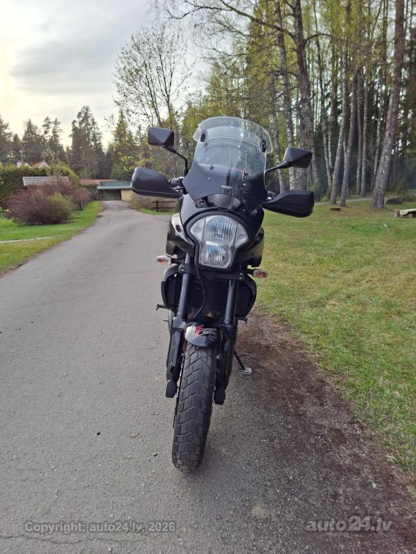 Серый Кавасаки Versys 650 2010 в Таллин, объемом двигателя 0.65 л и пробегом 47 тыс. км за 3800 €, фото 8 на AUTOMOTO.COM.LV