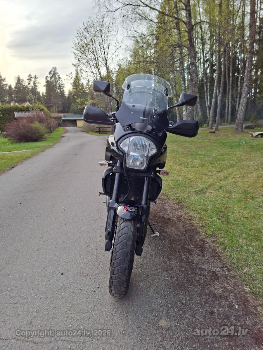 Grey Kawasaki Versys 650 2010 in Tallinn, with an engine capacity of 0.65 L and mileage of 47 thousand km for 3800 €, photo 9 on AUTOMOTO.COM.LV