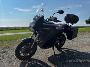 Серый Кавасаки Versys 650 2013 в Пярну, объемом двигателя 0.65 л и пробегом 48 тыс. км за 3750 €, фото 3 на AUTOMOTO.COM.LV