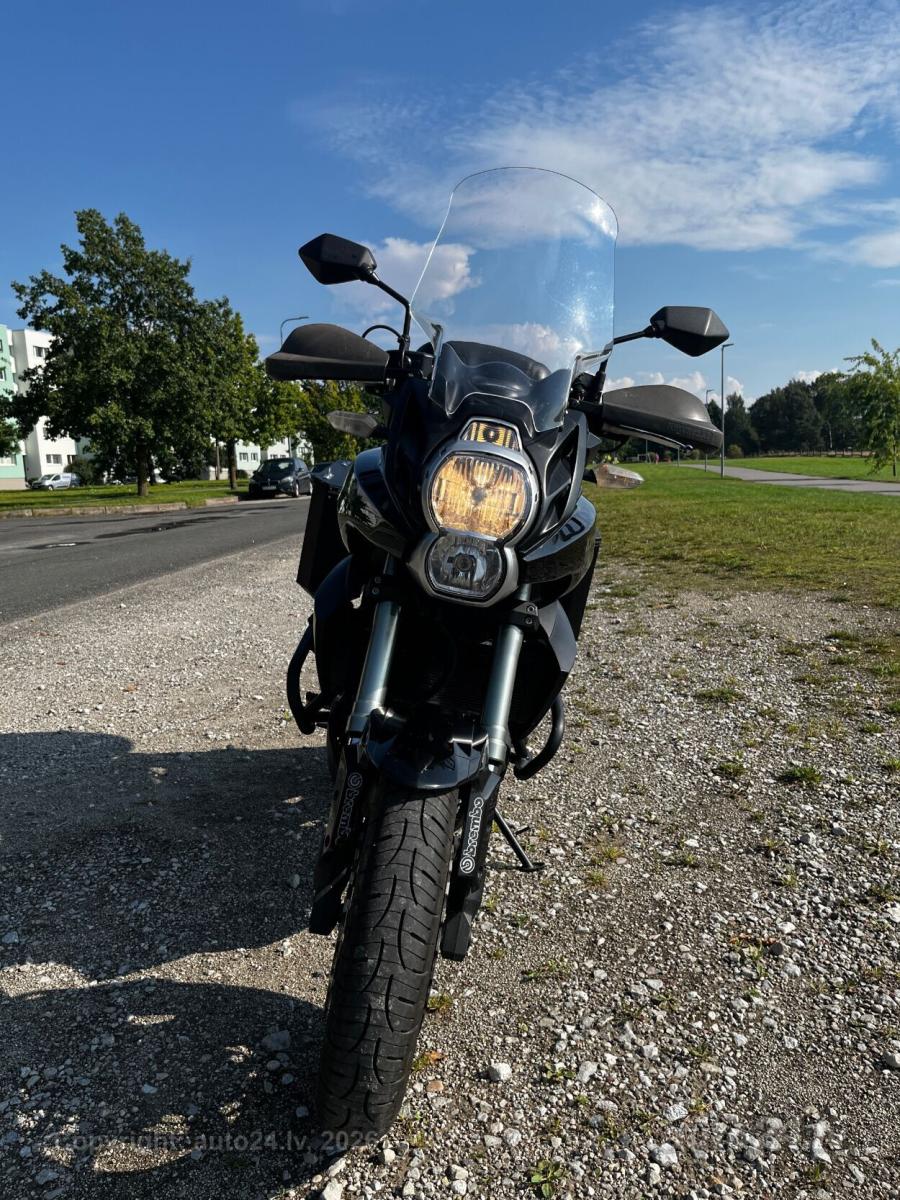Серый Кавасаки Versys 650 2013 в Пярну, объемом двигателя 0.65 л и пробегом 48 тыс. км за 3750 €, фото 8 на AUTOMOTO.COM.LV