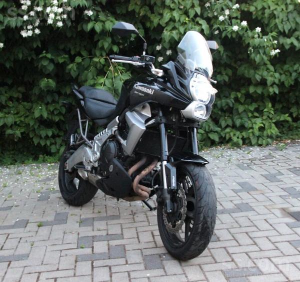 Kawasaki Versys 650 2010 Tukums, ar dzinēja tilpumu 0.65 L un nobraukumu 0 tūkst. km par 2500 €, foto 3 vietnē AUTOMOTO.COM.LV