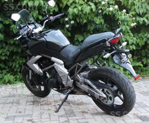 Kawasaki Versys 650 2010 Tukums, ar dzinēja tilpumu 0.65 L un nobraukumu 0 tūkst. km par 2500 €, foto 6 vietnē AUTOMOTO.COM.LV