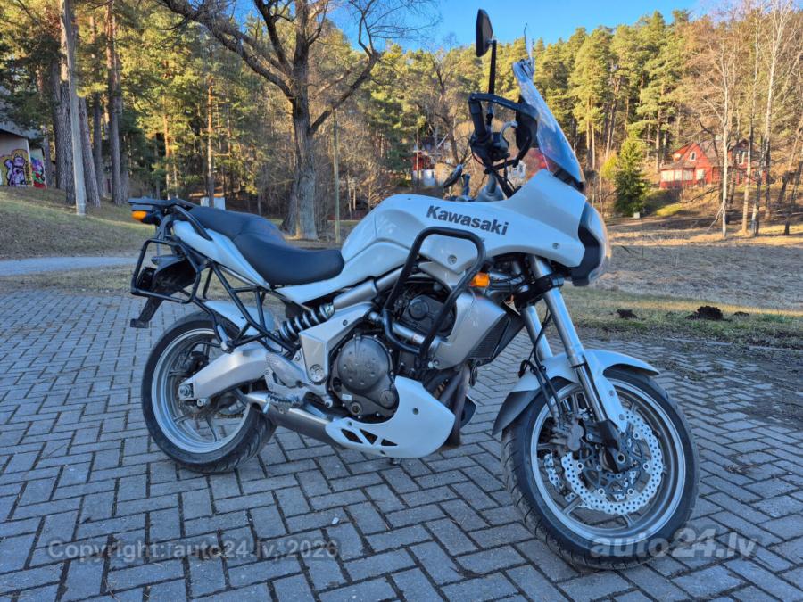 Balts Kawasaki Versys 650 2008 Elva, ar dzinēja tilpumu 0.65 L un nobraukumu 40 tūkst. km par 3500 €, foto 10 vietnē AUTOMOTO.COM.LV