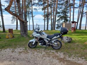Balts Kawasaki Versys 650 2008 Elva, ar dzinēja tilpumu 0.65 L un nobraukumu 40 tūkst. km par 3500 €, foto 19 vietnē AUTOMOTO.COM.LV