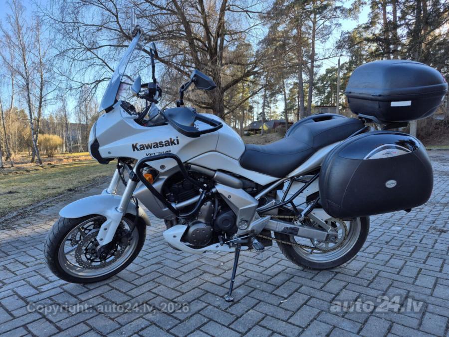 Белый Кавасаки Versys 650 2008 в Элва, объемом двигателя 0.65 л и пробегом 40 тыс. км за 3500 €, фото 7 на AUTOMOTO.COM.LV